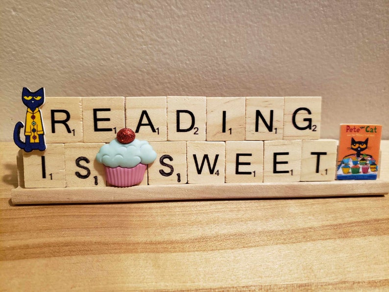 Reading is Sweet Pete the Cat Scrabble Name Plate for Desk, Shelf ...