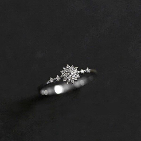 Snowflake Ring - Etsy