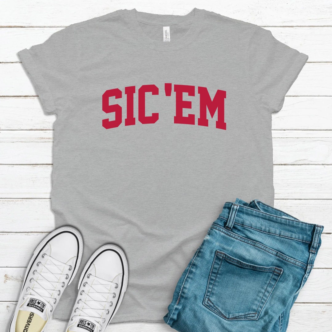 Fan of Georgia Football T-shirt Sic 'em Georgia Shirt Bulldogs Tee ...