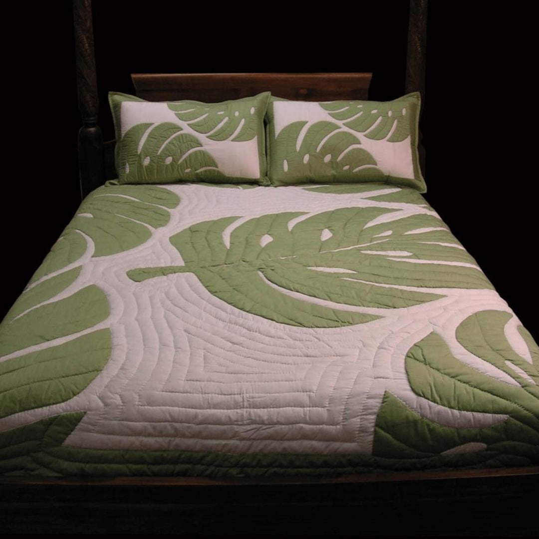 Hawaiian Quilt Bedspread – Monstera Design 1 – Ulu Nui Collection ...