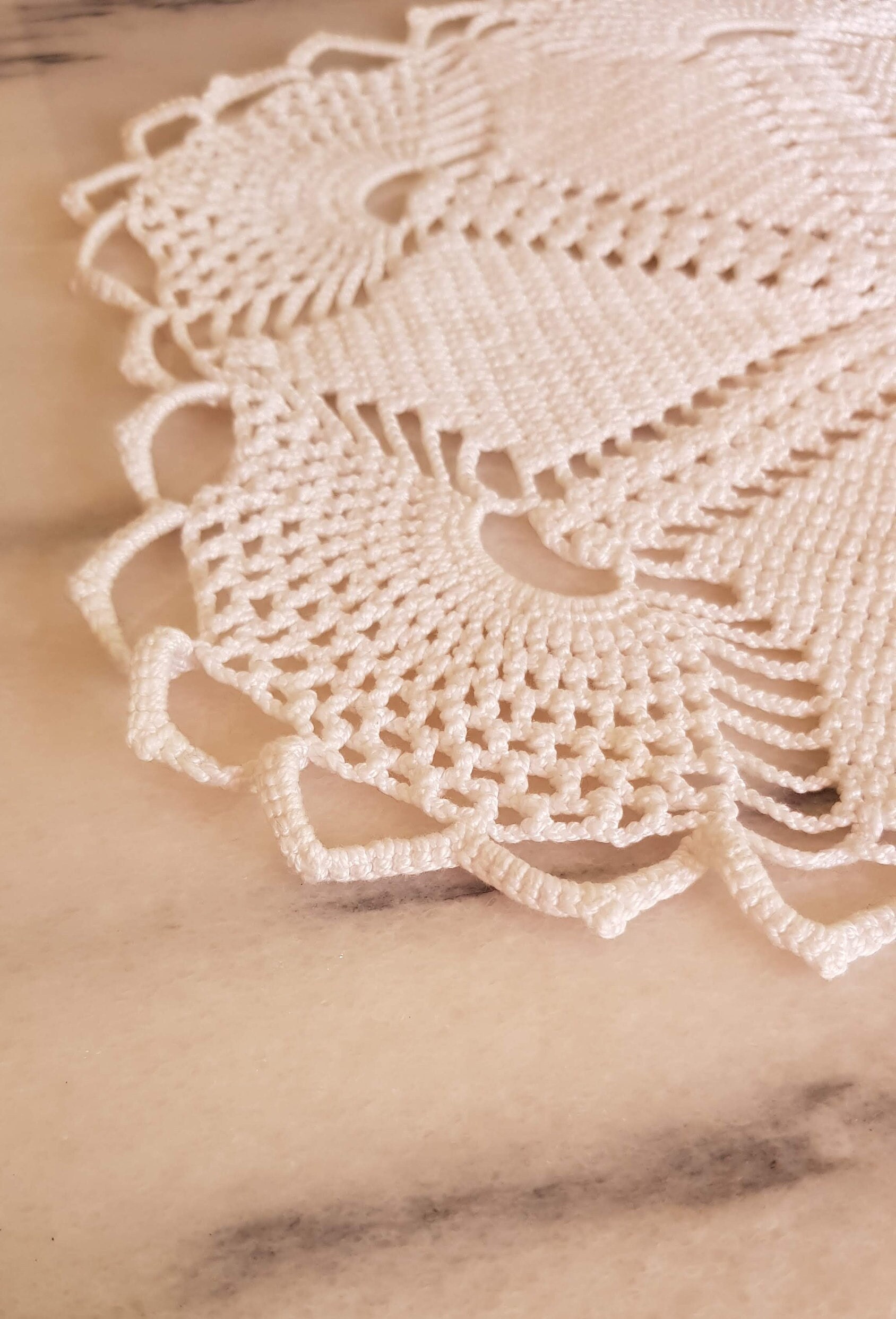 Antique 1900s Handmade Crochet Table Runner, Table Wear Vintage Manual ...