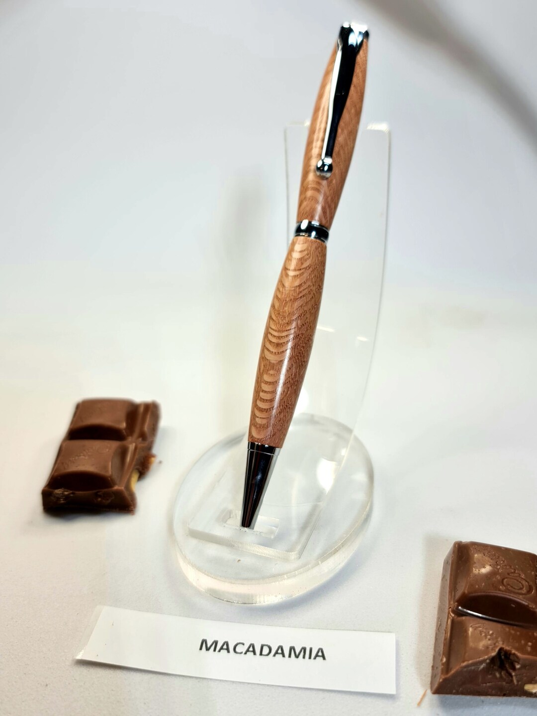 MACADAMIA STUNNING! New Collection "fruit & Nut". Gold Macadamia ...