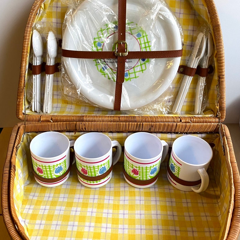 Wicker Picnic Basket - Etsy