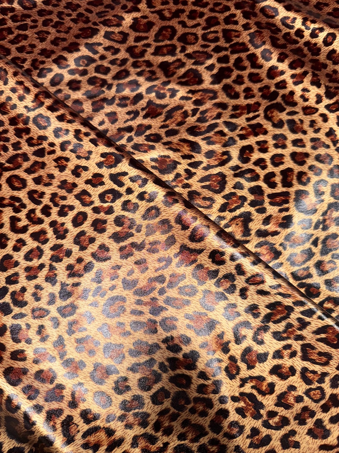 New Exotic Cheetah Vinyl With Foil Design 4way Stretch Poly Spandex 58/ ...