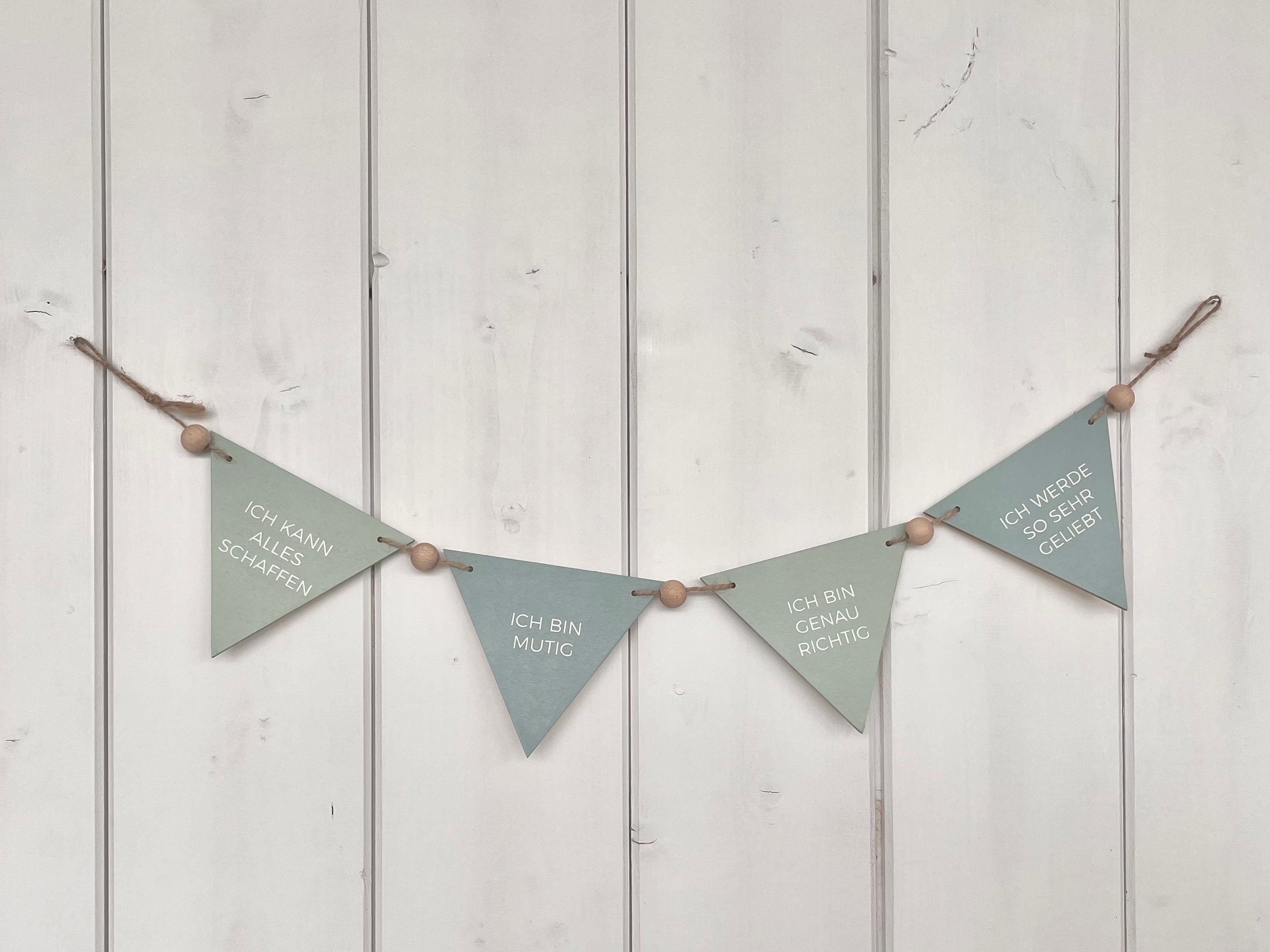 Wimpelkette aus Holz mit Affirmationen Wanddeko Holz Kinderzimmer ...