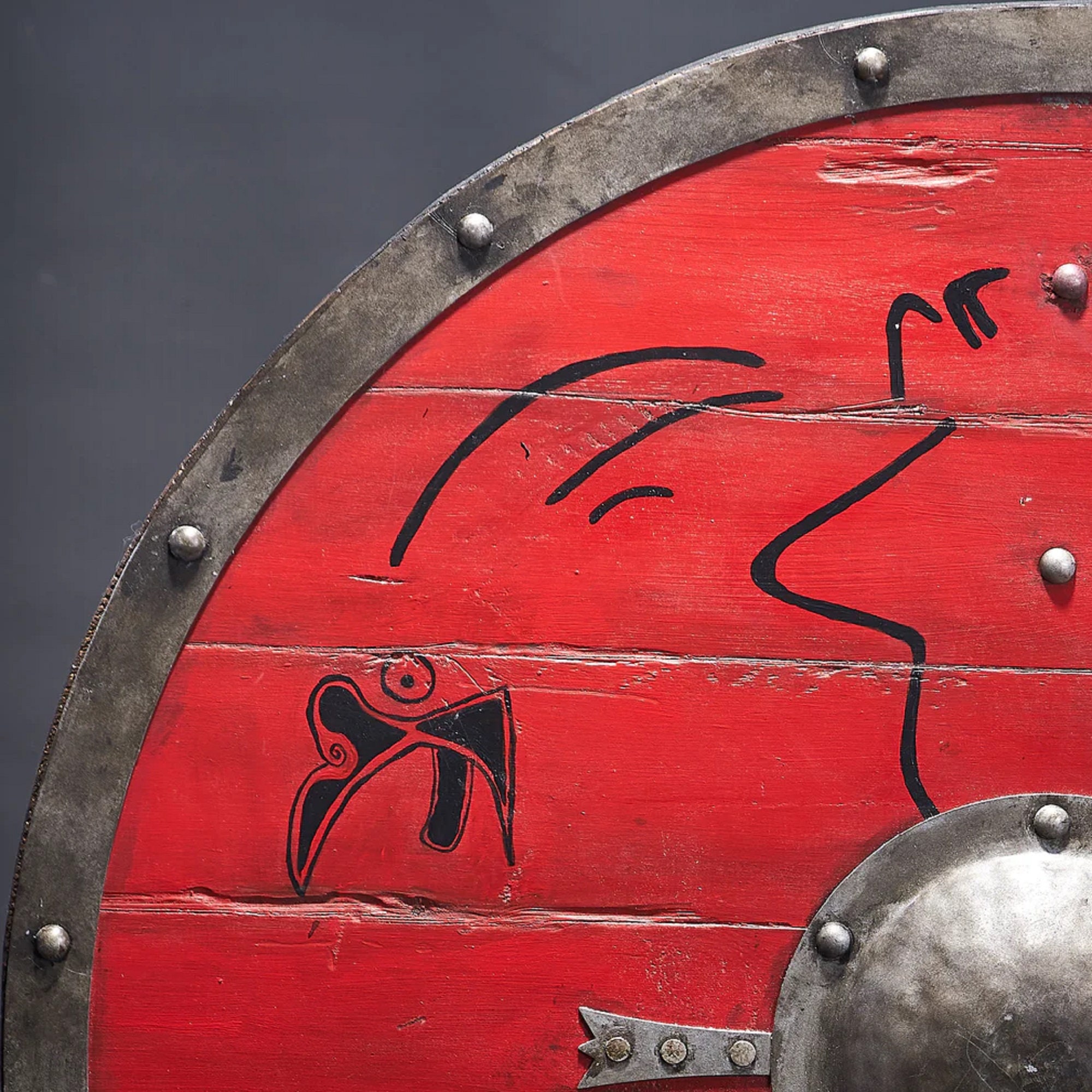 Ragnar Lothbrok Viking Shield: Eivor Valhalla Battle Ready Shield ...