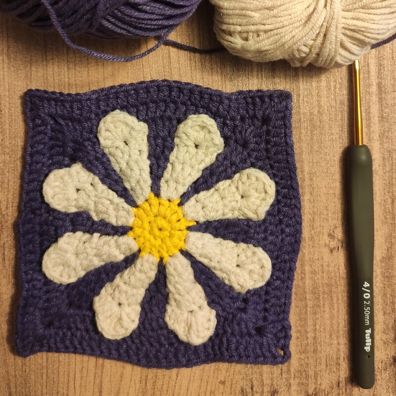 Retro Daisy Granny Square - Etsy
