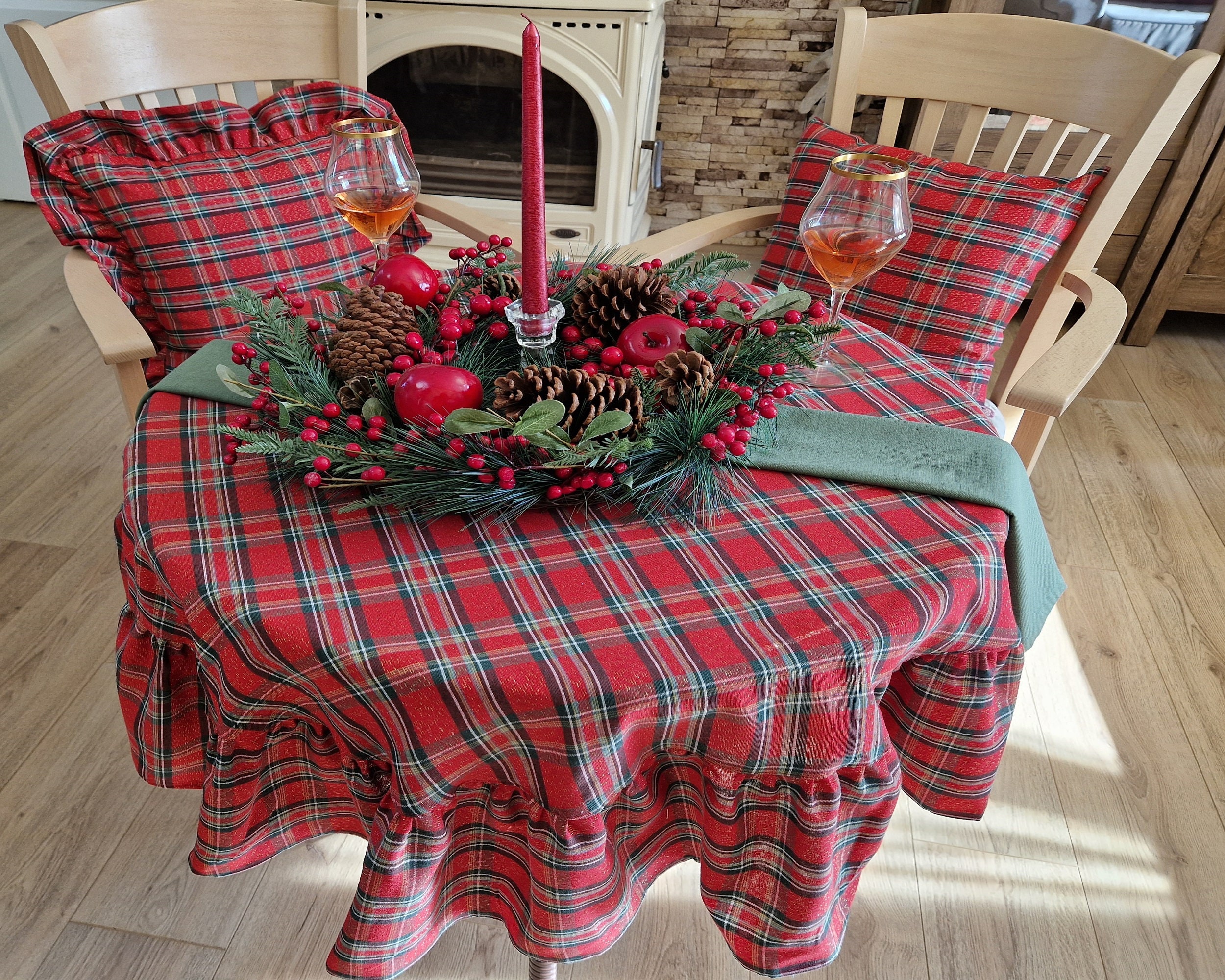 Shiny Christmas Tartan Plaid Ruffled Tablecloth Retro Modern Check ...