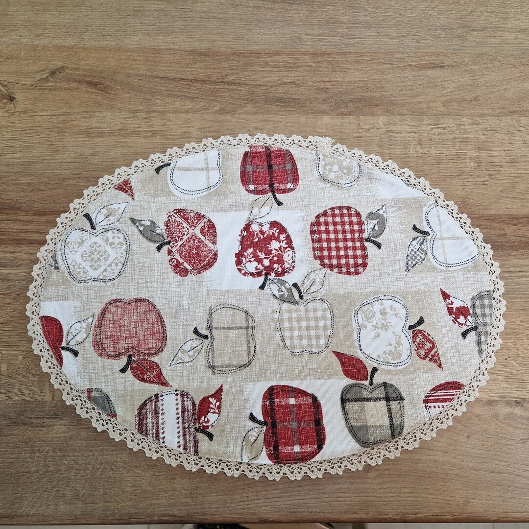 Oval Placemats Set With Lace Trim Tan & Red Apples Design 100% Cotton ...