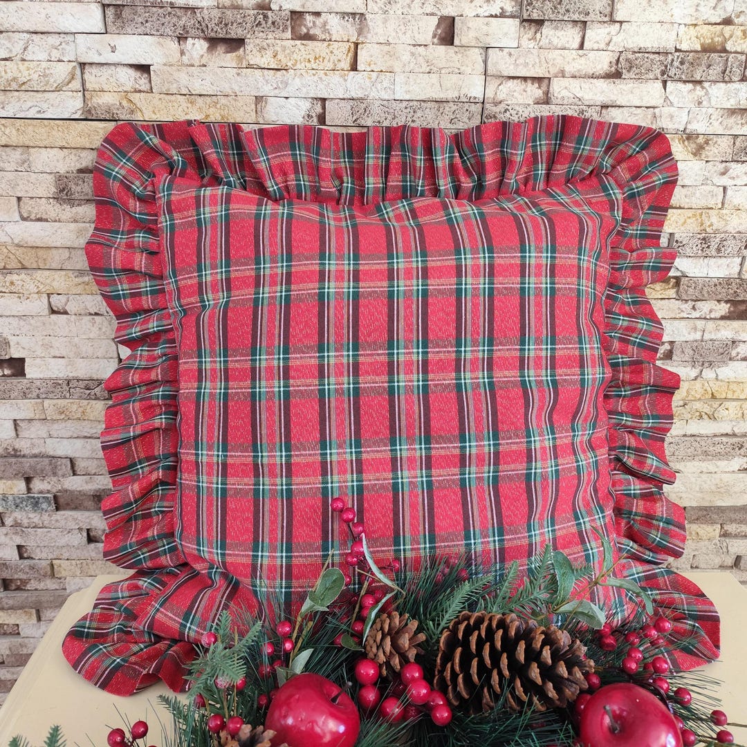 Cozy Farmhouse Christmas Plaid Pillow Cover With Ruffles, Red Green ...
