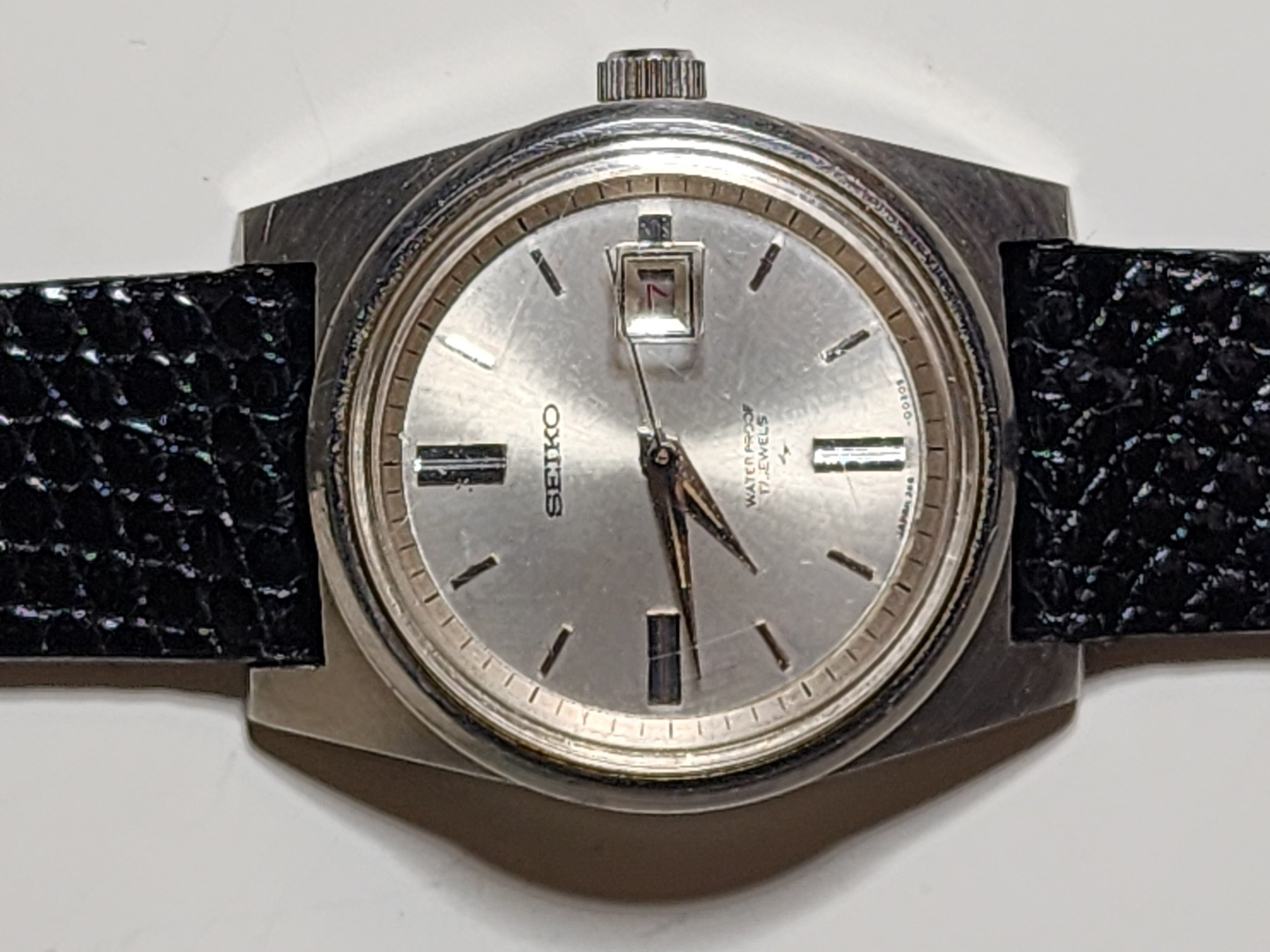 Seiko Vintage 17 Jewels Silver Dial Date Manual Watch-2178-0210 - Etsy