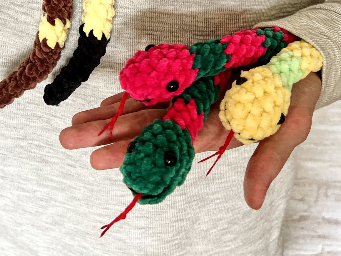 Snake Keychain Plush CROCHET PATTERN Pdf Crochet Snake - Etsy