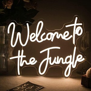 Custom Aesthetic Neon Signs, LED Wedding Decor, Mr & Mrs Neon Signs ...