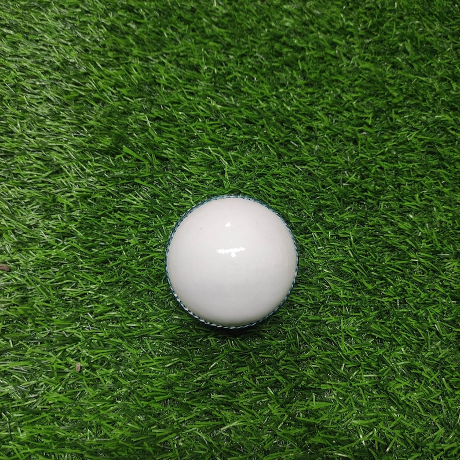 Leather Cricket Ball Senior Hand Stitched Match Quality Balls / RED ...