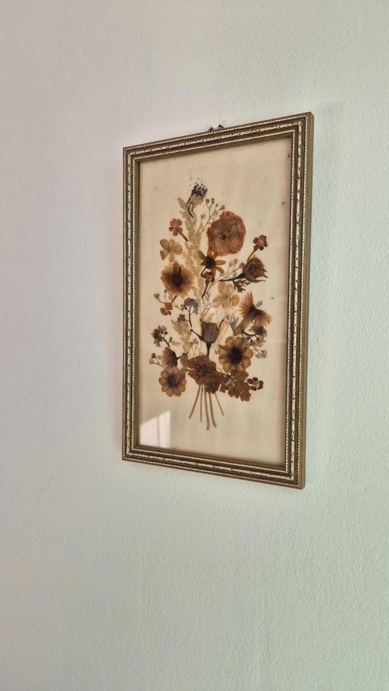 Vintage Pressed Flower Wall Frame - Etsy