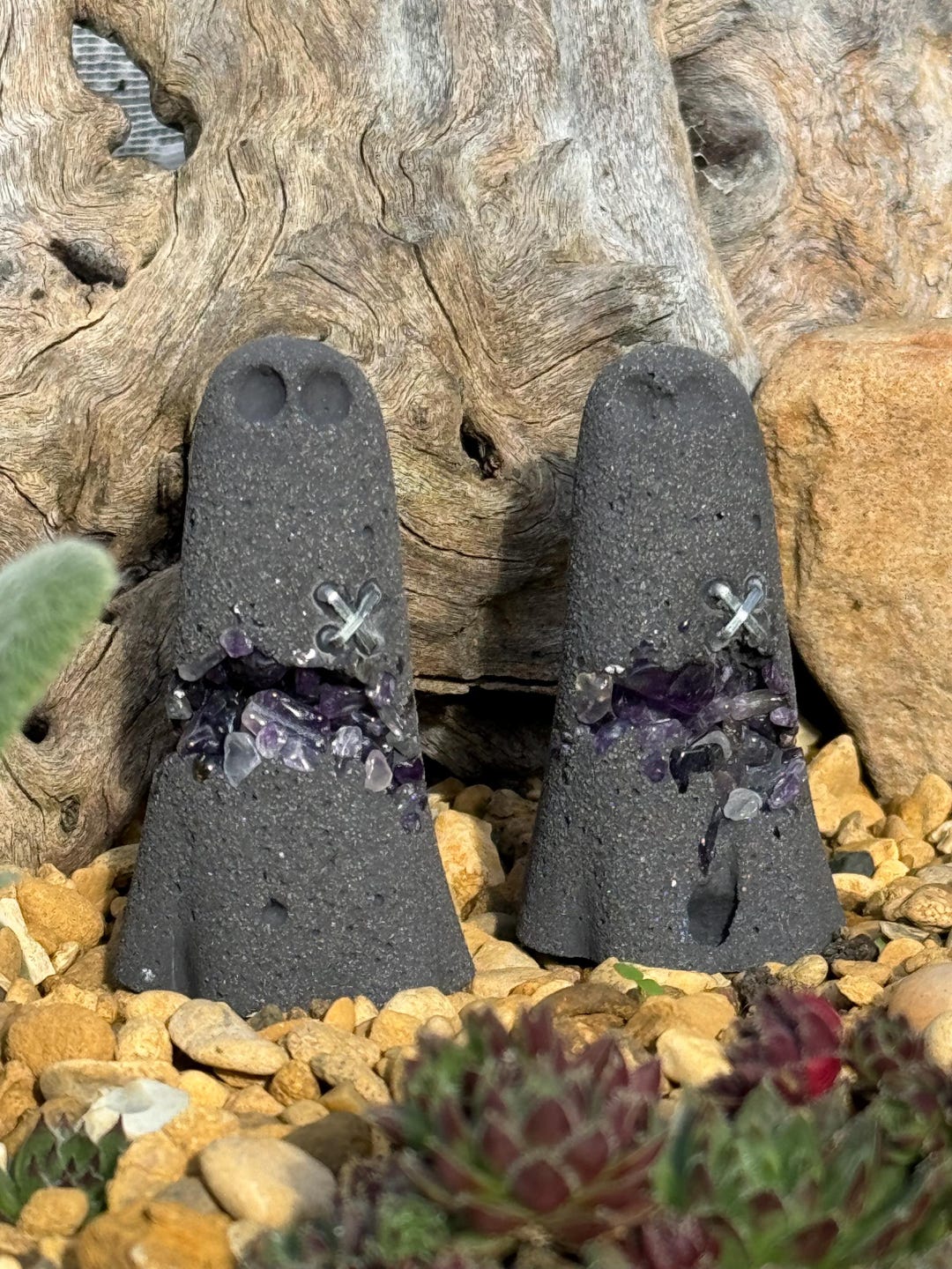 Cross Your Heart Ghost - Amethyst Geode - Black Stone Monument Ghost ...