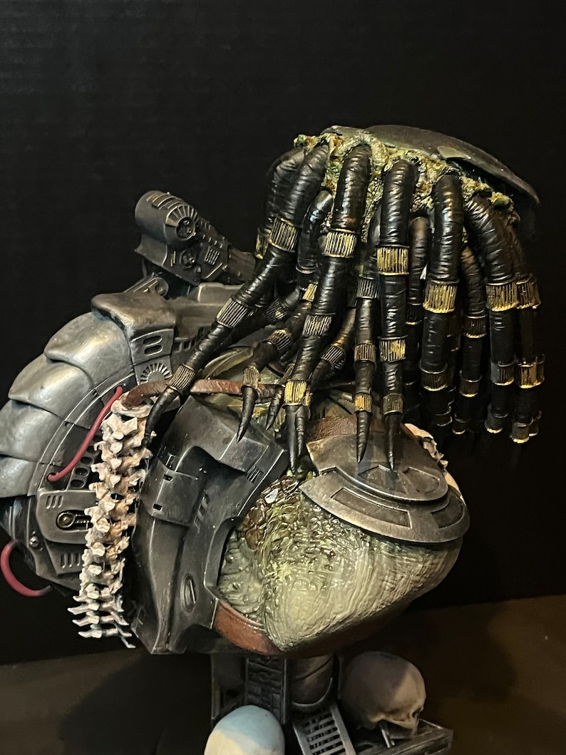 Hand-painted Predator Bust: 3D Printed Resin Sci-fi Collectible - Etsy