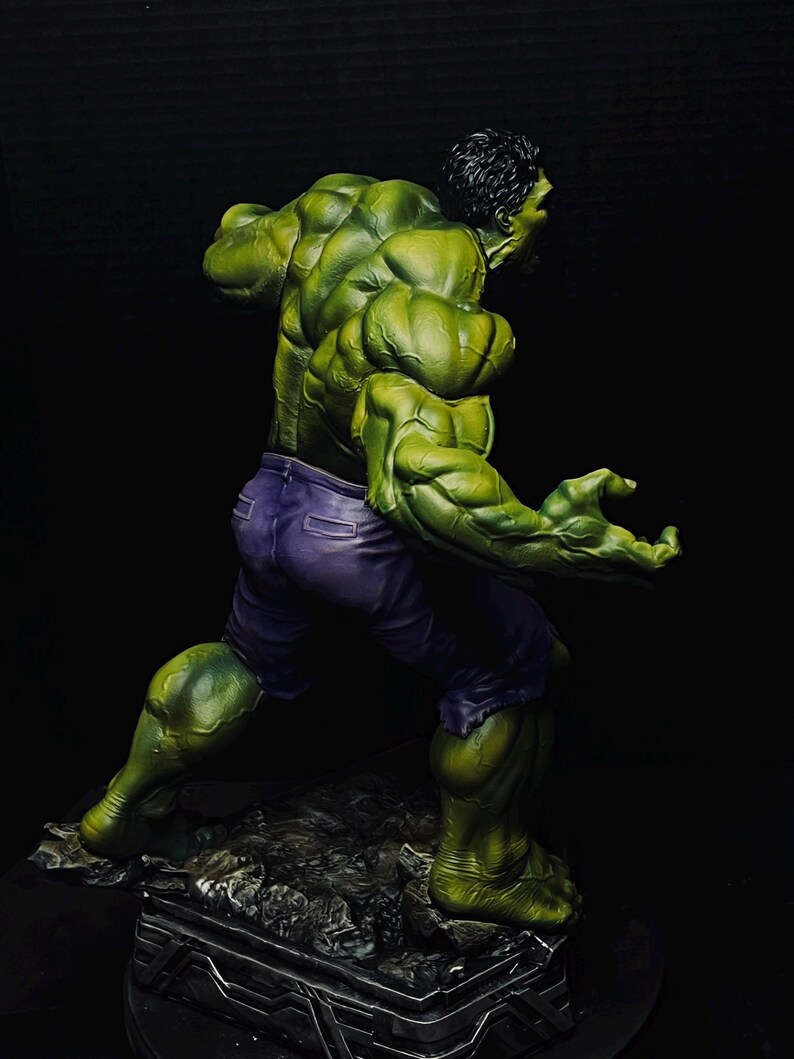 1:6 Scale Hulk Resin Statue | Incredible Hulk 16" | Marvel Comics ...