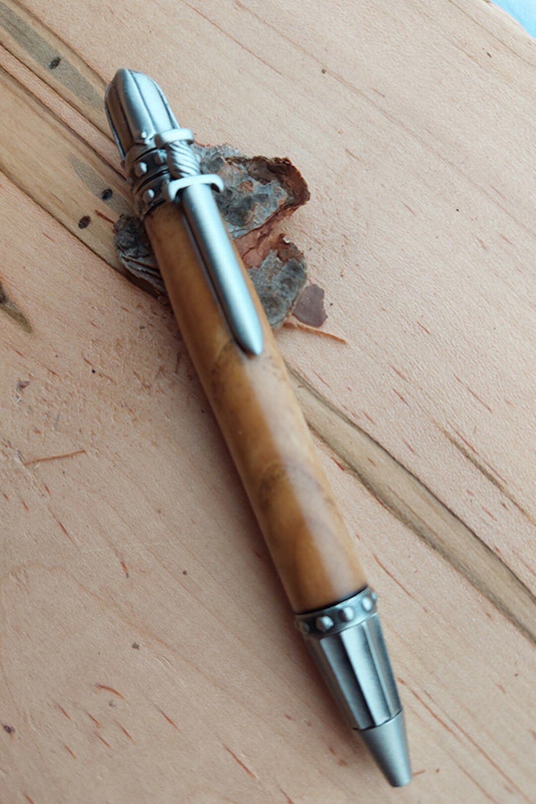Knight Pen, Knight's Armor Ballpoint Pen in European Ash - Etsy