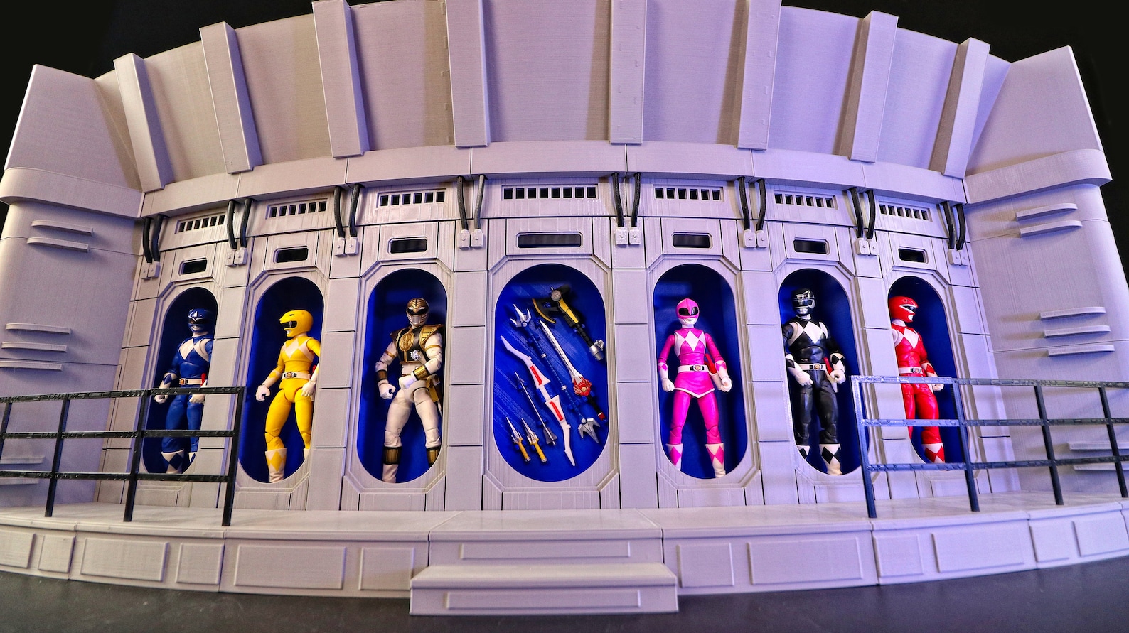 Power Chamber - LARGE Diorama Kit - Etsy