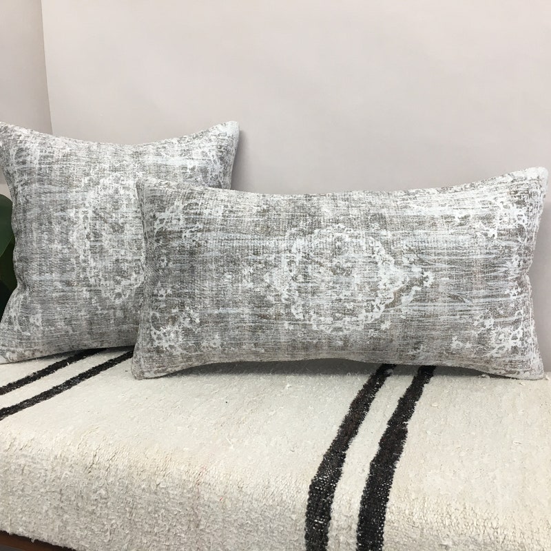 Minimalist Pillow - Etsy