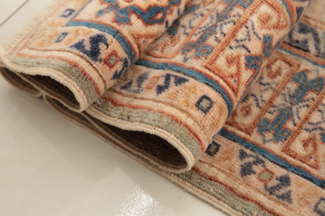 Soft Pile Wool Rug, Figurative Rug, Antique Rug, Rugs for Bedroom ...