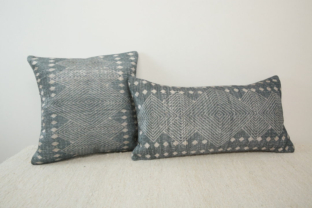 Minimalist Pillow, Washable Pillow Cover, Rug Pillow, Soft Cushion ...