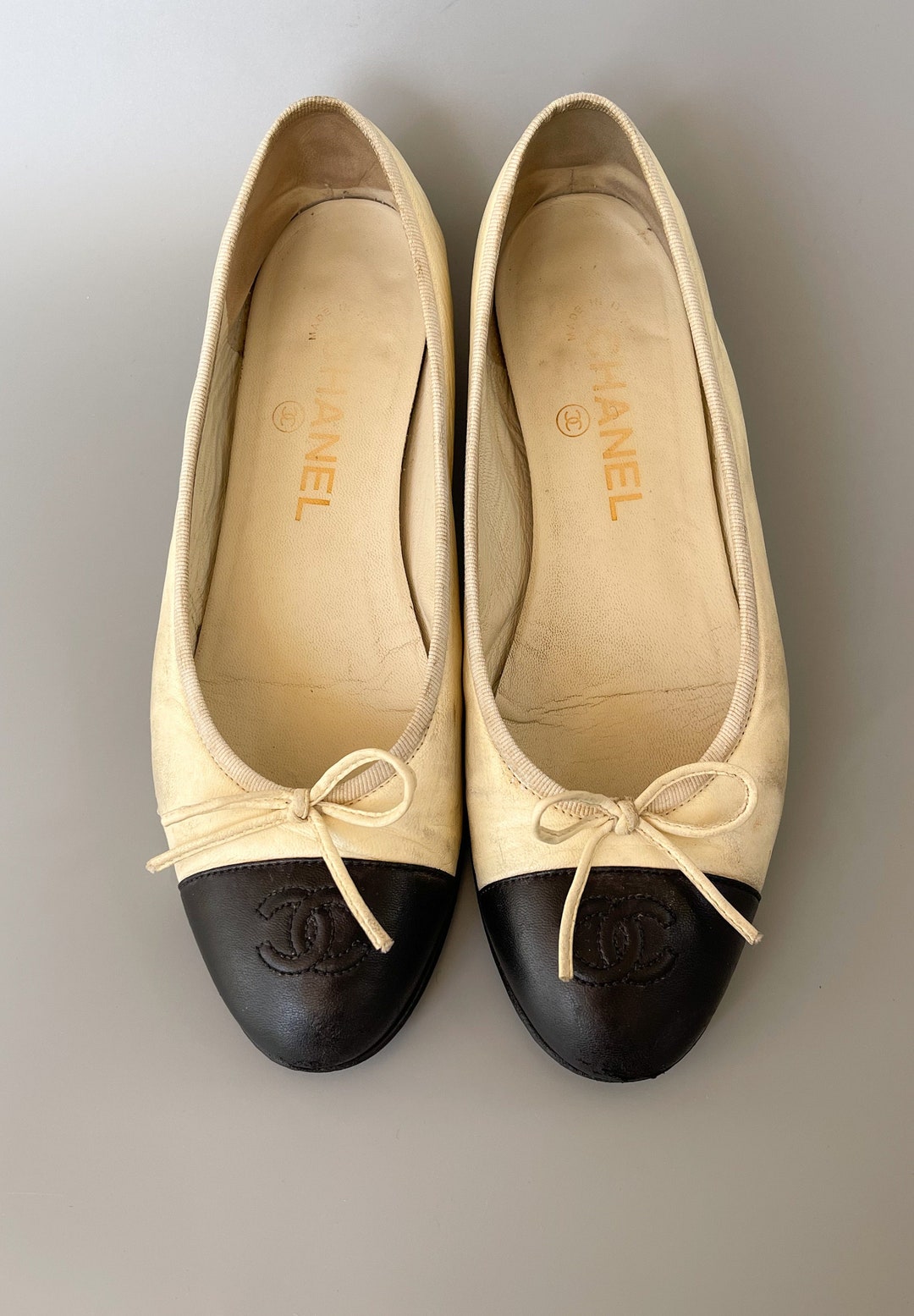 Vintage Chanel Ballerinas Chanel Two Tone Ballerinas Chanel Beige Black ...