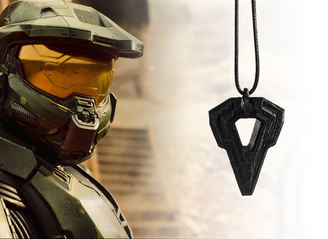 Halo Inspired Keystone Necklace - Etsy