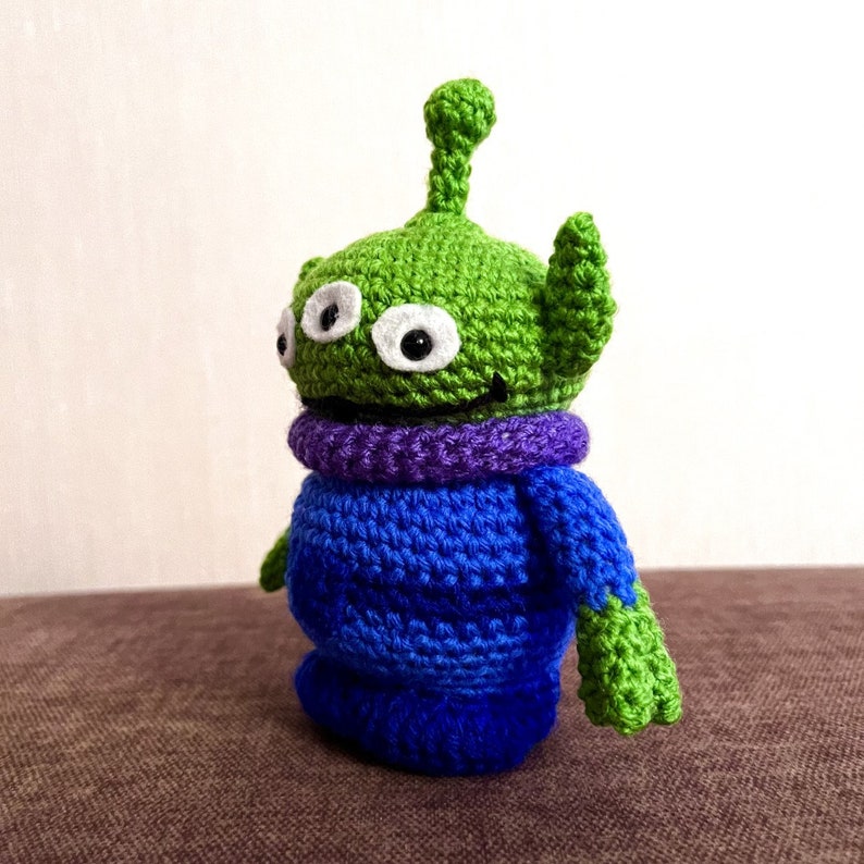 Green Alien Crochet Pattern - Etsy