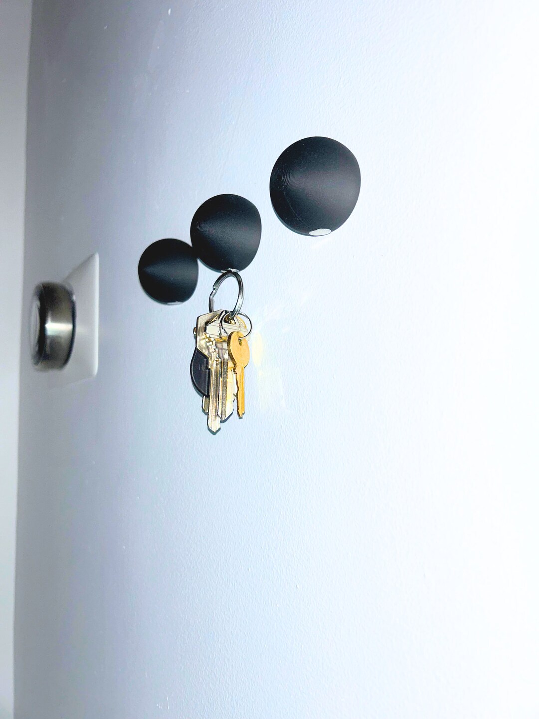 Minimalist Key Holder set of 3 Magnetic and Spherical Key Rack and Key ...