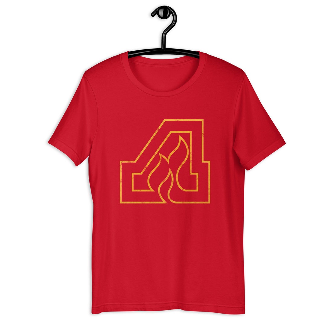 Atlanta Flames Worn Distressed Logo Vintage NHL Retro Hockey T-shirt ...
