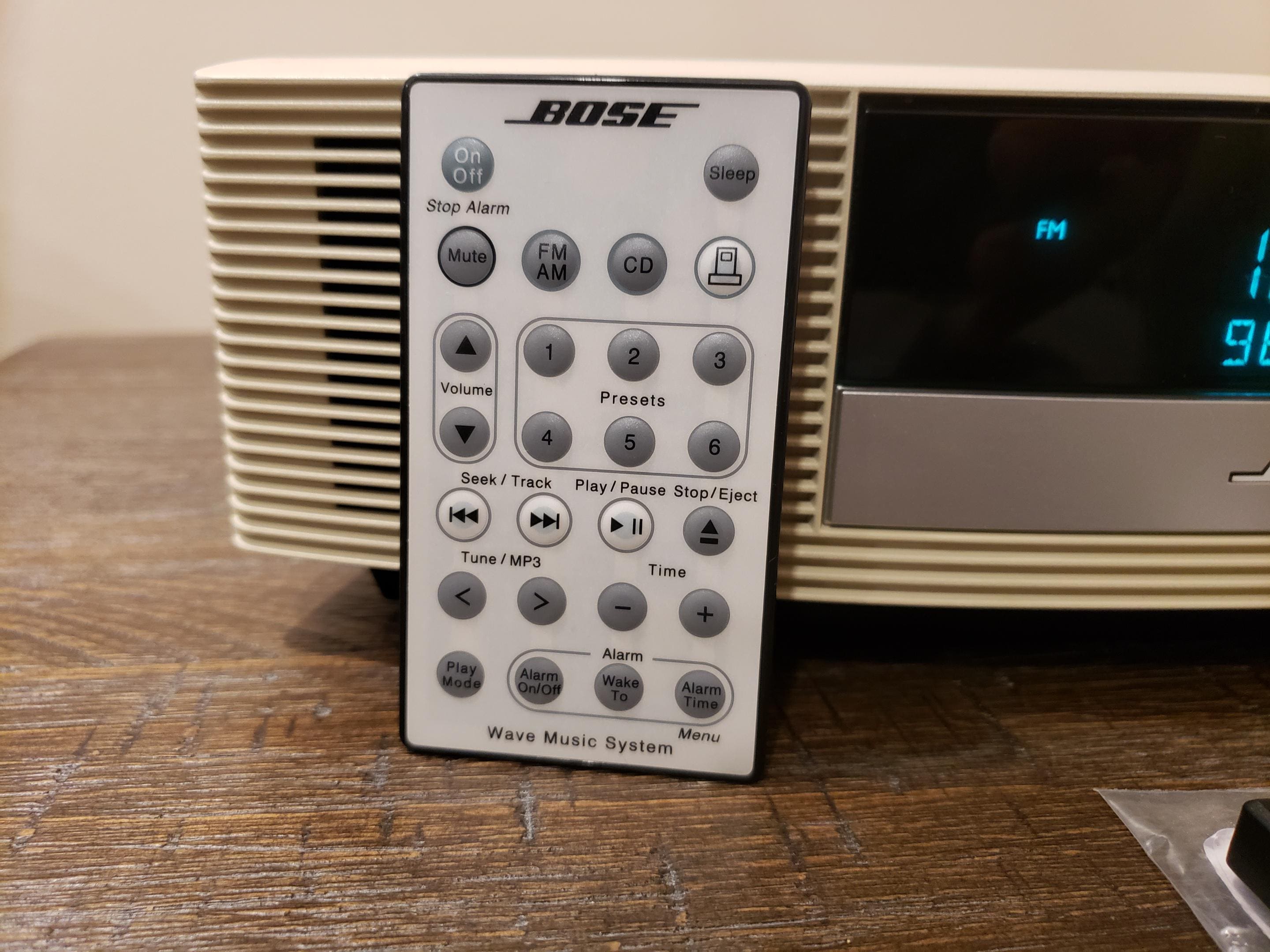 Bose Wave Radio II W/bluetooth Receiver, White/tan NO CD Version. With ...