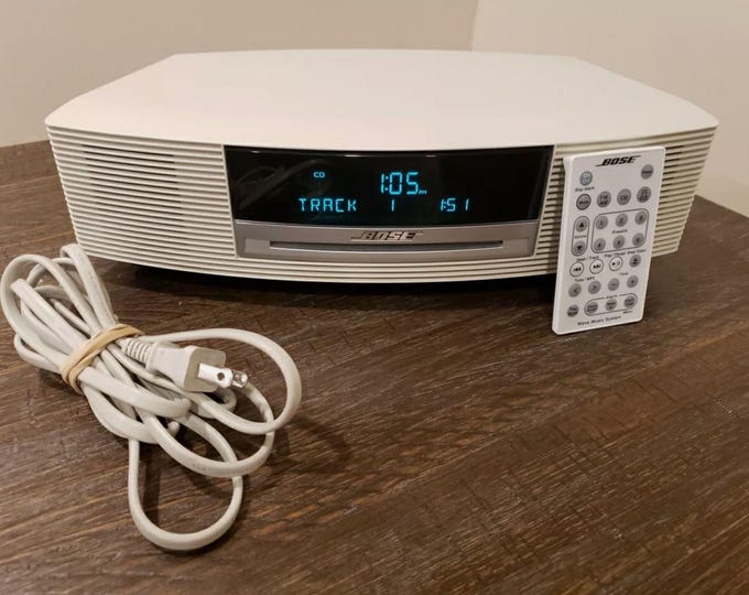 Bose Wave Radio Cd Player White With Remote FM / AM, AUX, Fantastic ...