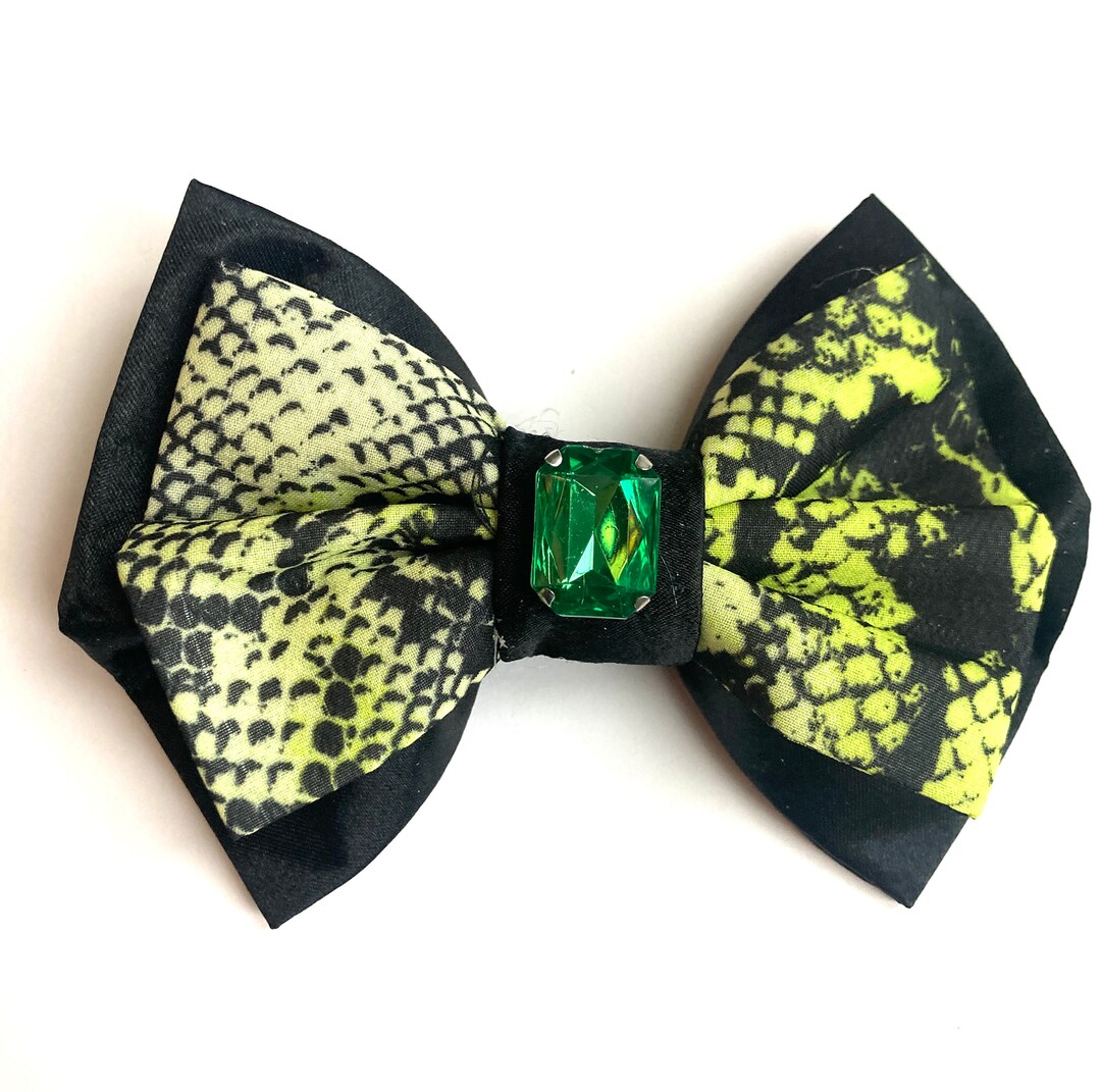 Elegance Emerald Exotic Snake Skin Print Double Bows, Custom Made Dog ...