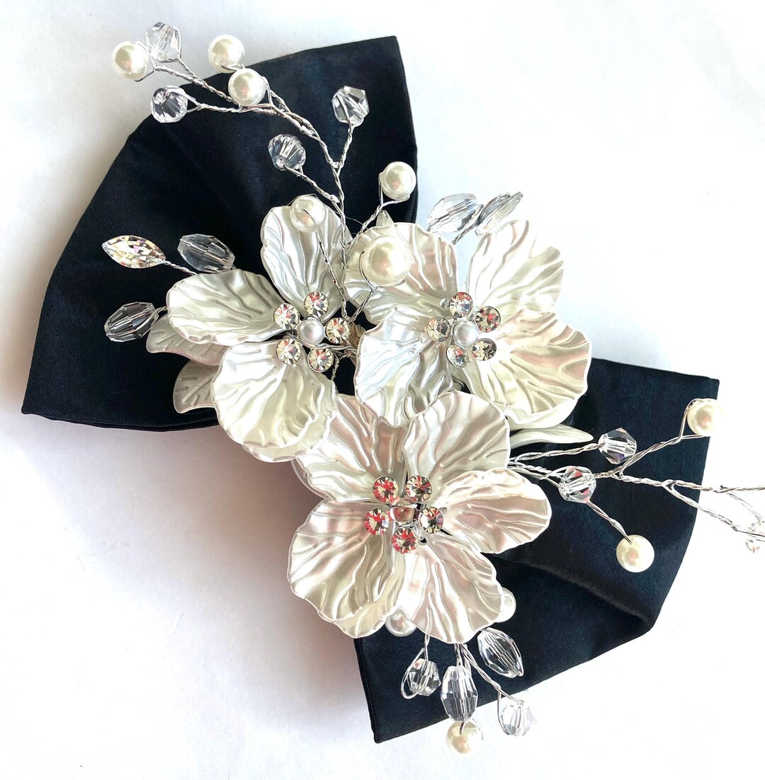 Rhinestone White Garden Blossom Elegance Bow, Faux Pearl,dog Bow, Bow ...