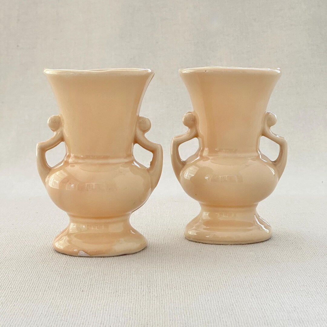 Vintage Small Urn Vase : Trophy Style Mini Vase , Creamy Beige ...