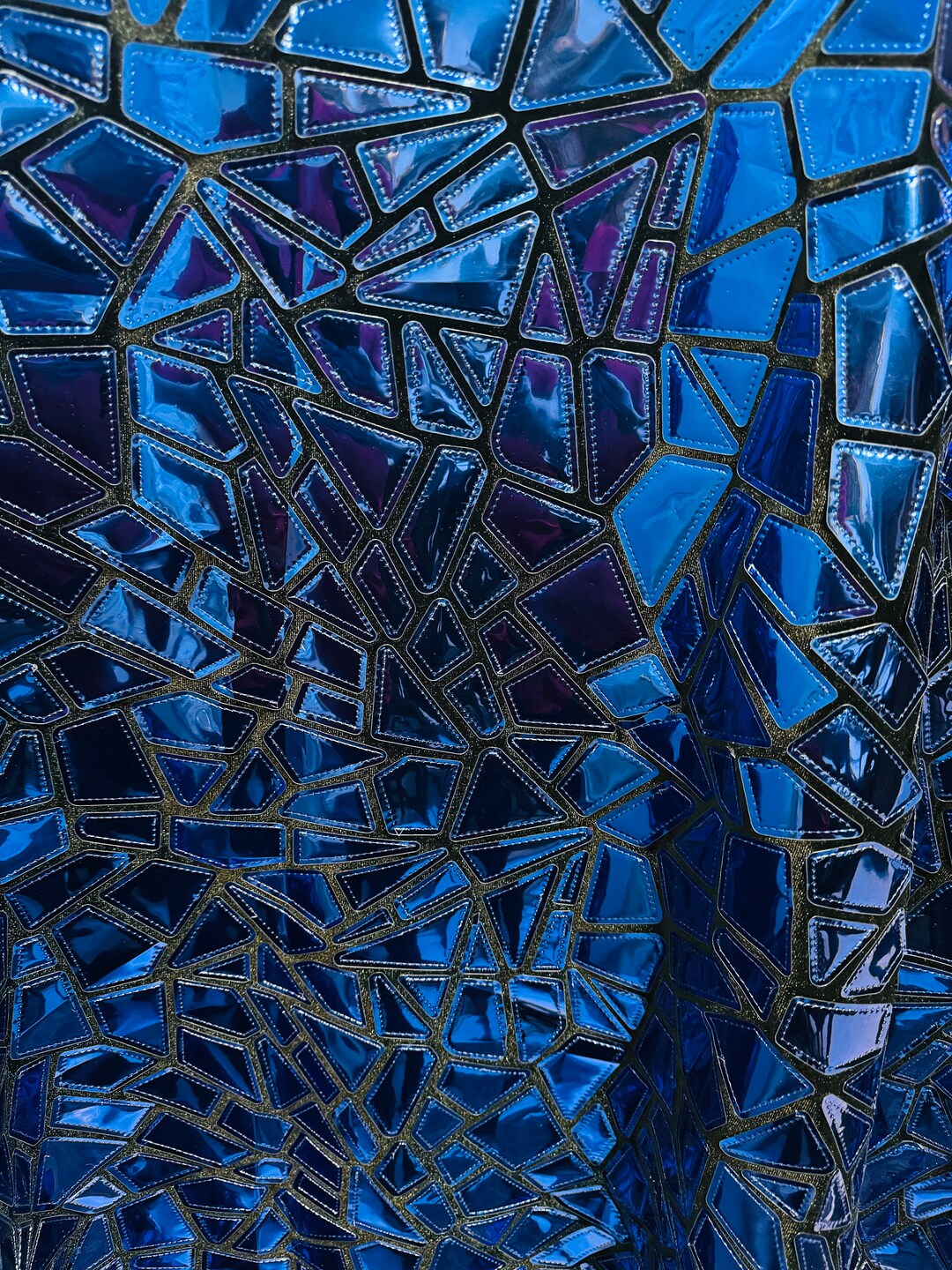 Shattered Glass Design Black/royal Metallic Geometric Design ...