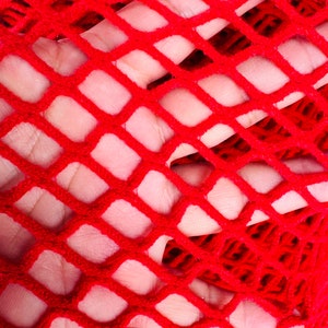 Jumbo Fishnet Red Color Spandex Poly Cotton Fishnet 4-way Stretch 58/60 ...