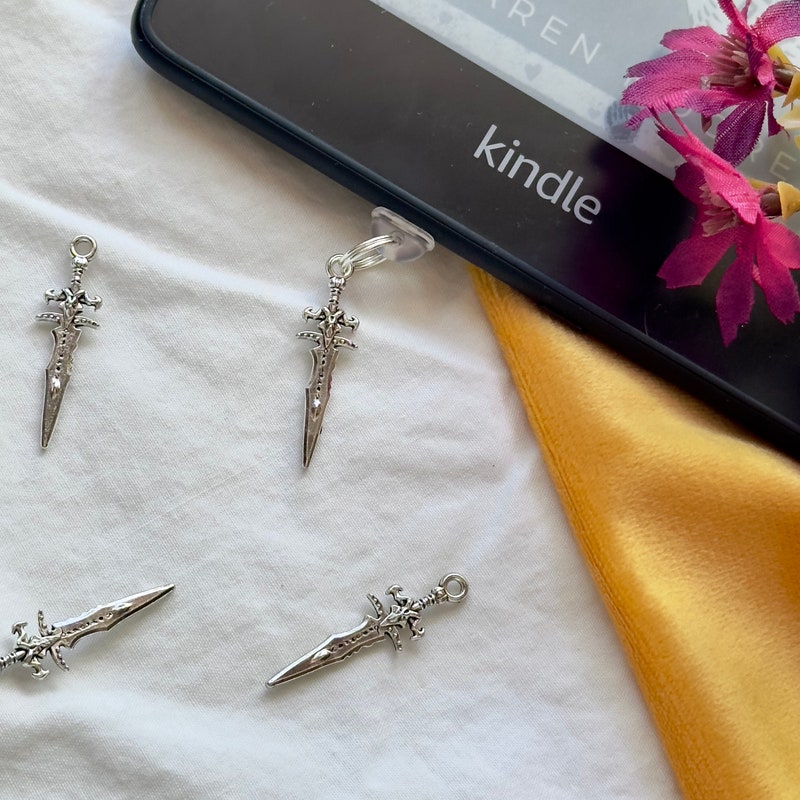 Fantasy Kindle Plug Charm - Etsy
