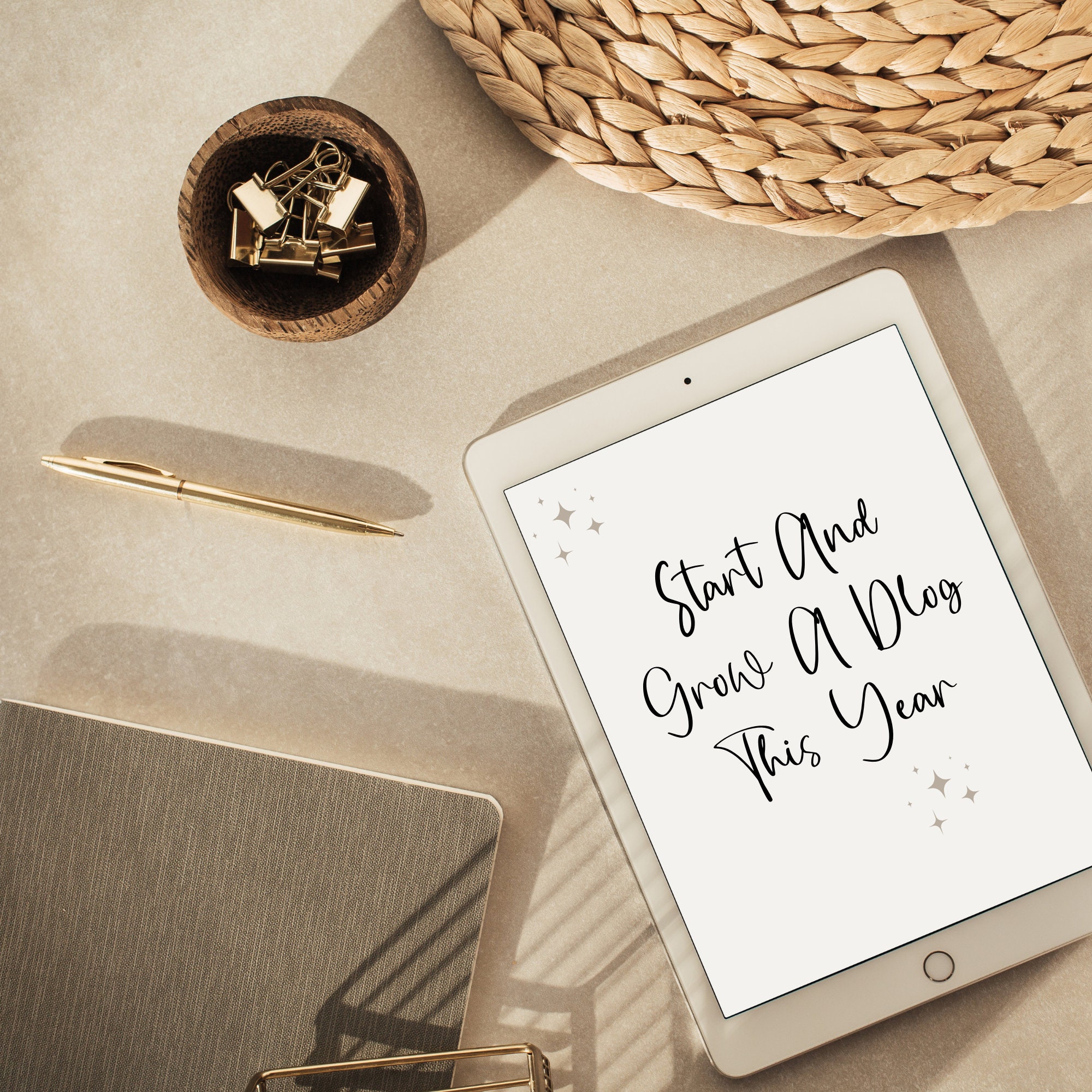 Nolan Helly Font-handlettered Font, Handwritten Font, Calligraphy Font ...