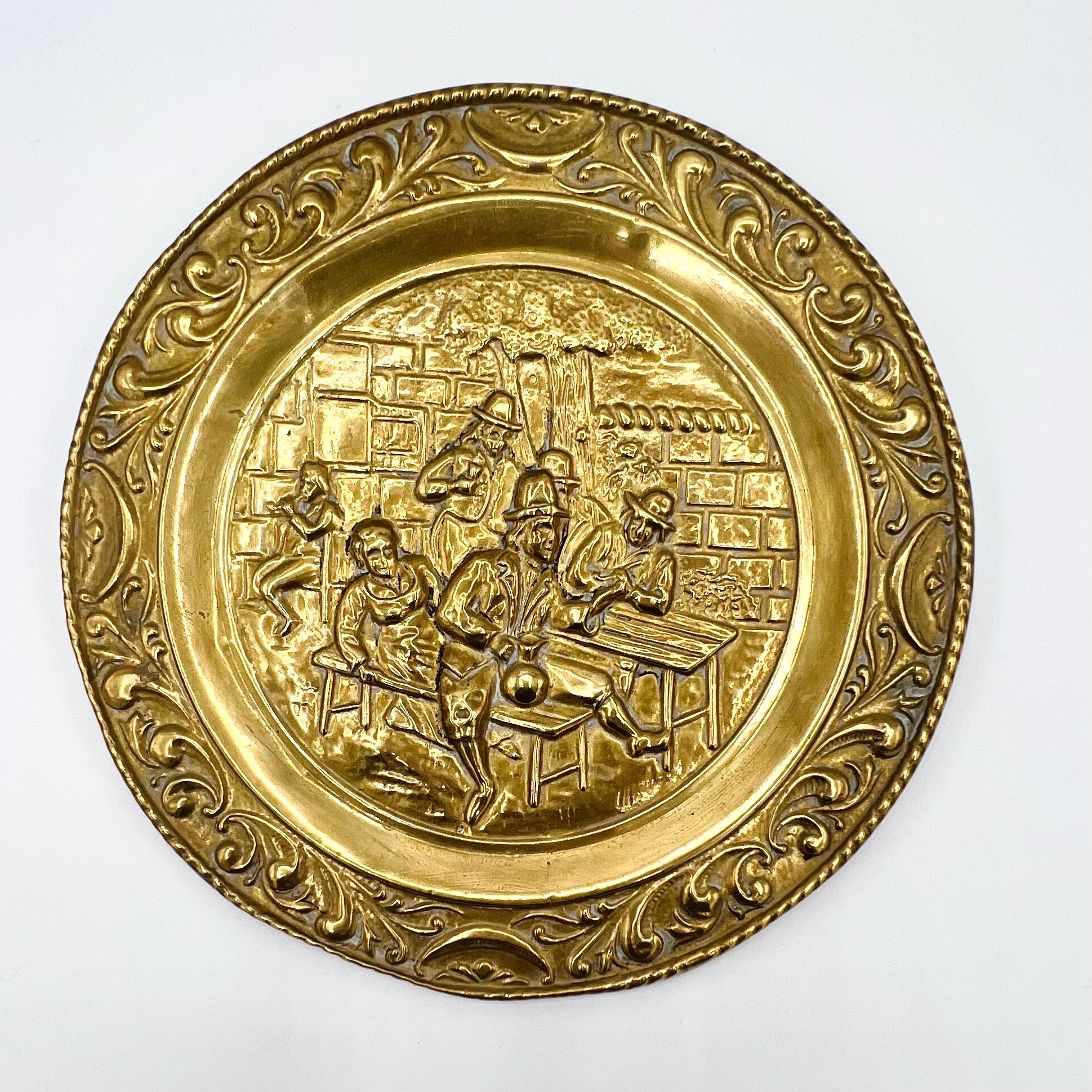 Vintage Brass Plate, Hand Hammered Pub Wall Hanging Decorative Solid ...