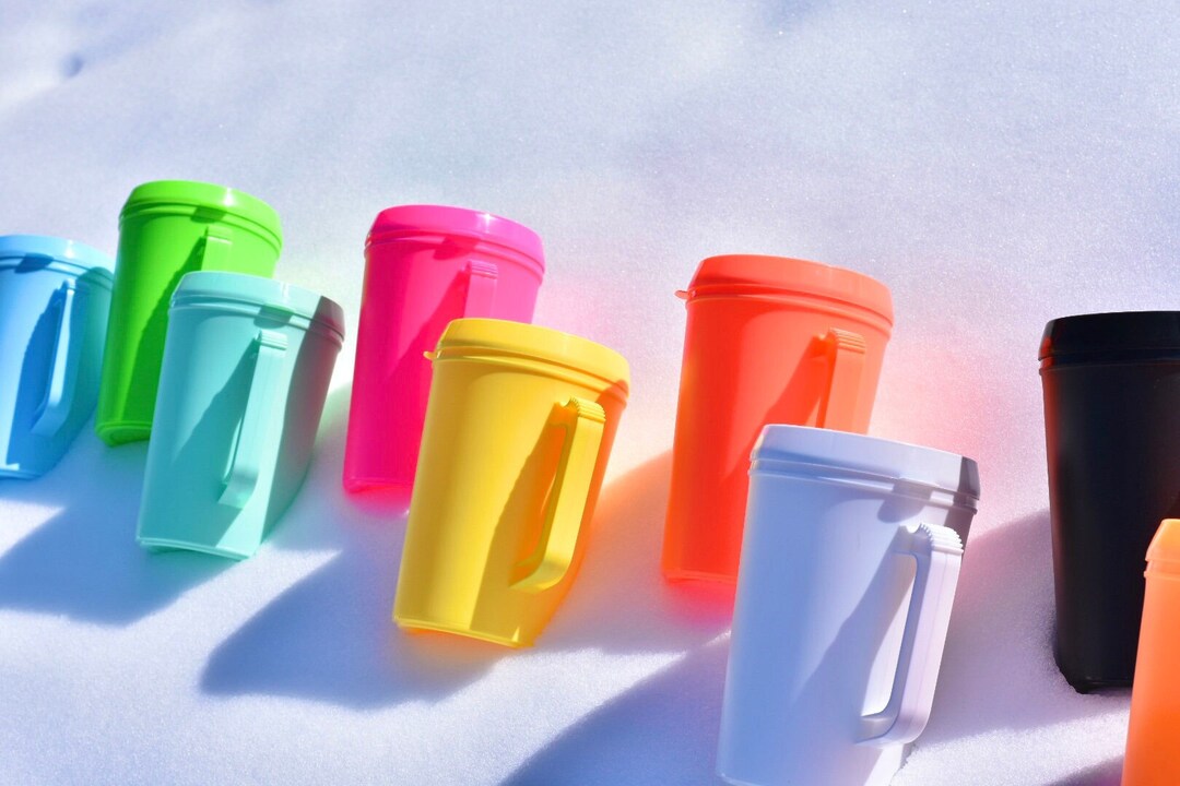 Trucker/hospital Cups All Colors Very Vibrant! 34oz Complete With Straw ...