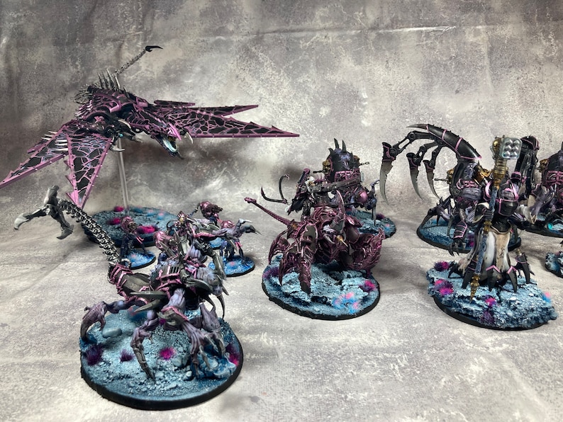 CUSTOM ARMY SAMPLE Chaos Daemon Engines Dark Beauty Lead by Vashtorr ...