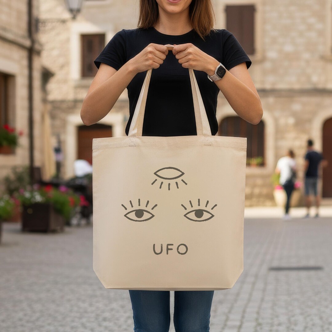Minimalist UFO Organic Cotton Tote Bag: Alien Abduction Art - Etsy