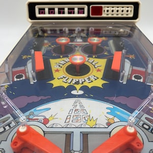Vintage Pinball Machine 1970s Tomy Electric Pinngg Ball Flipper in ...