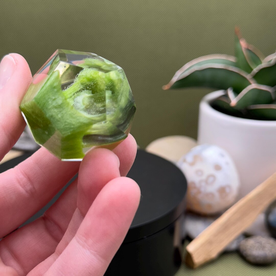 Green and Clear Epoxy Fidget Toy for Adults Mica Powder Dodecahedron ...
