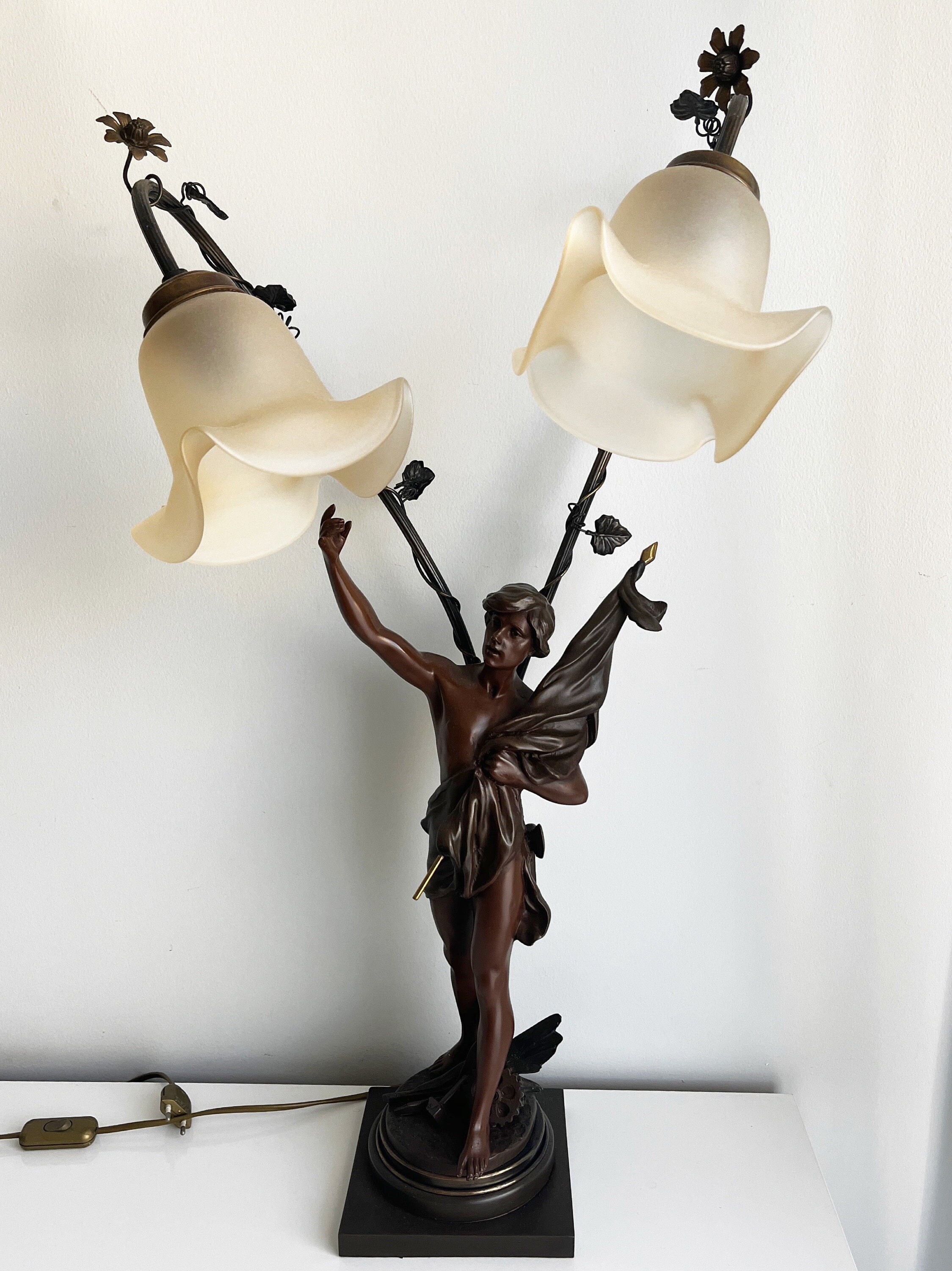 Beautiful Original Antique Lamp With a Male Figure - Etsy