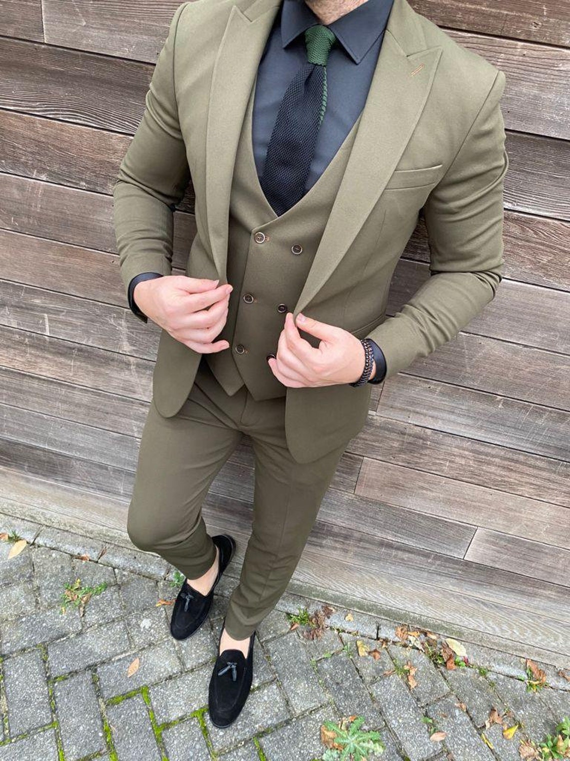 Olive Green Suits Are One of the Most Preferred Colors for Weddings ...