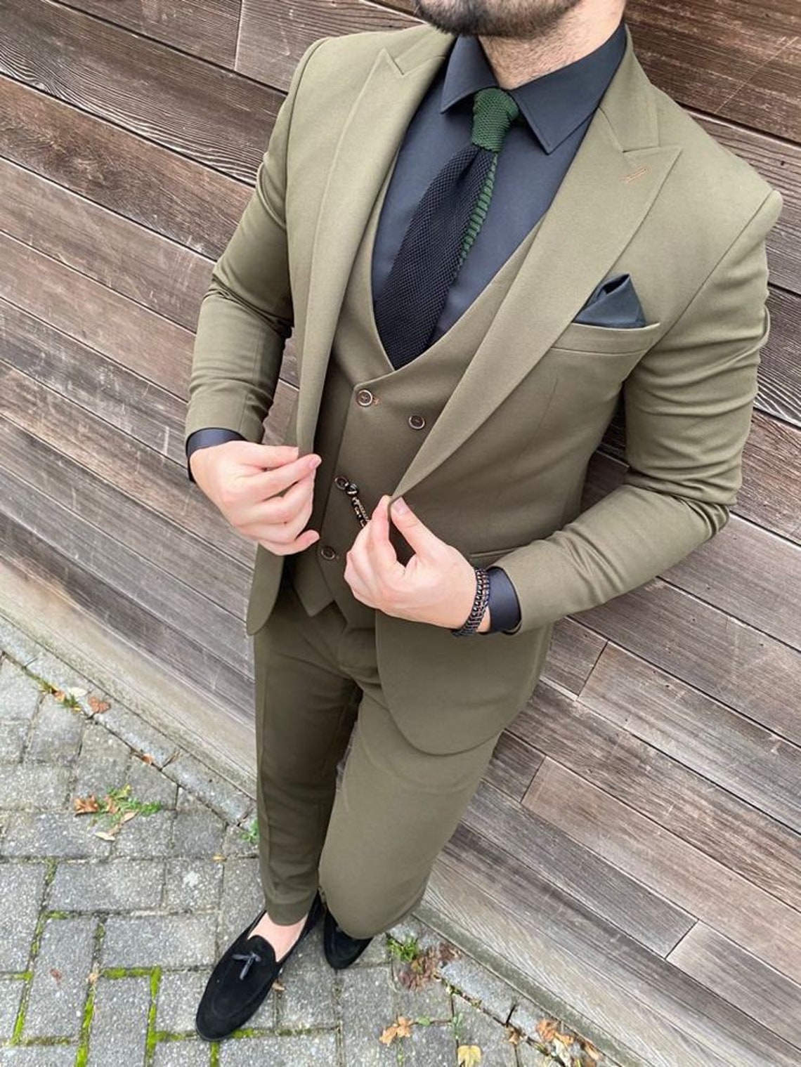 Olive Green Suits Are One of the Most Preferred Colors for Weddings ...
